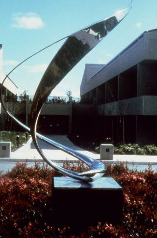 “Esther” | Robbie Robins Sculptor